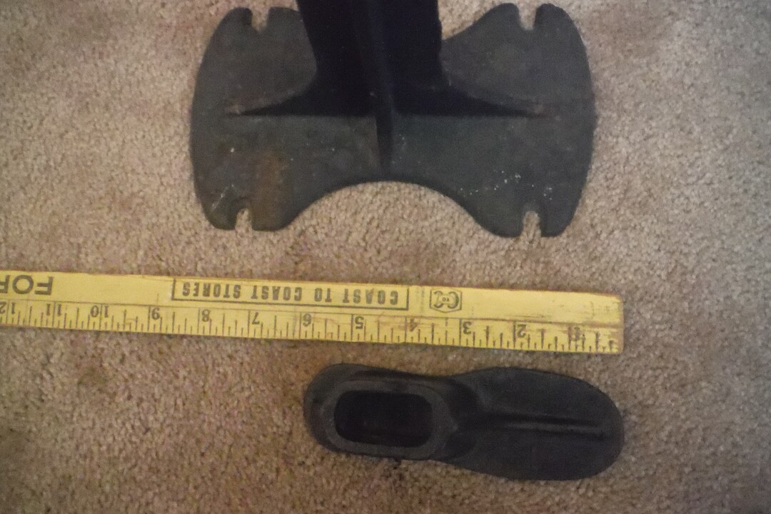 Eclipse Cast Iron Shoe Anvil 1894, 22 3/4" Stand With #1 Shoe Mold - Etsy