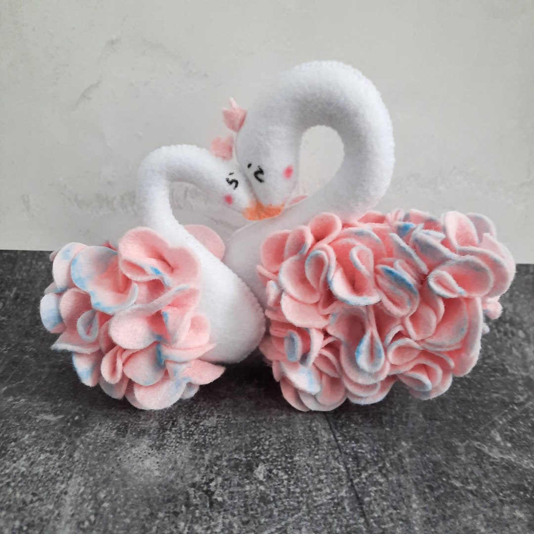 Mom and Baby Toys Swan Toy Felt Animals Felted Animals Nursery Decor ...
