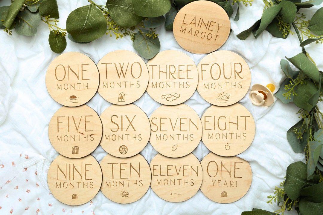 Baby Milestone Discs, Wooden Monthly Milestone Set, Baby Photo Props ...