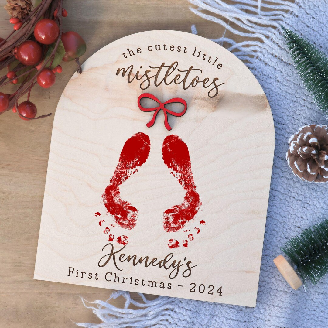 DIY Footprint Christmas Art, Baby's First Christmas, Mistletoe Sign ...