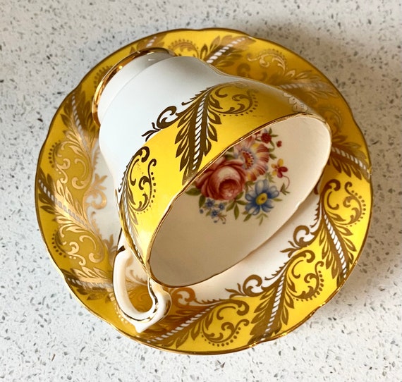 Vintage Paragon Tea Cup and Saucer / Vintage Paragon Teacup - Etsy