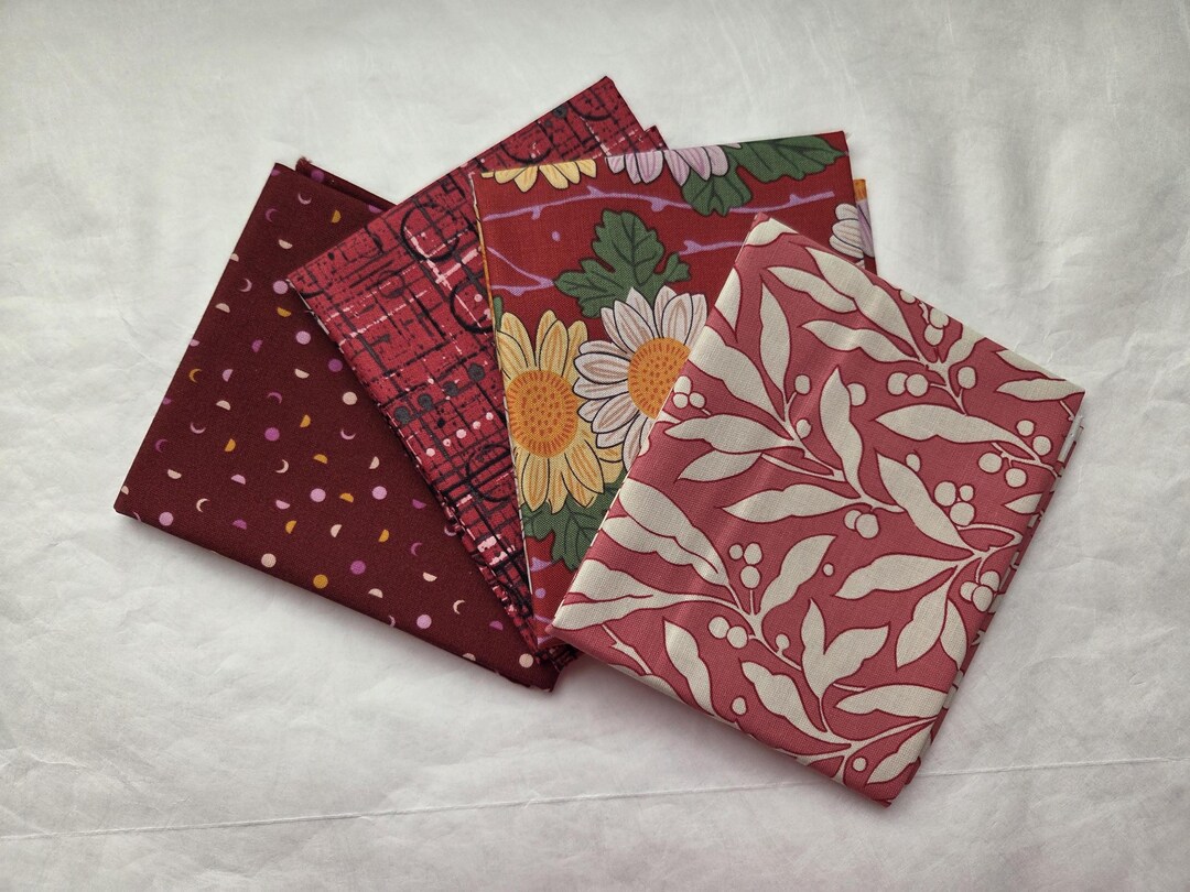 4 Red Fat Quarters Bundle Version 5 - Etsy