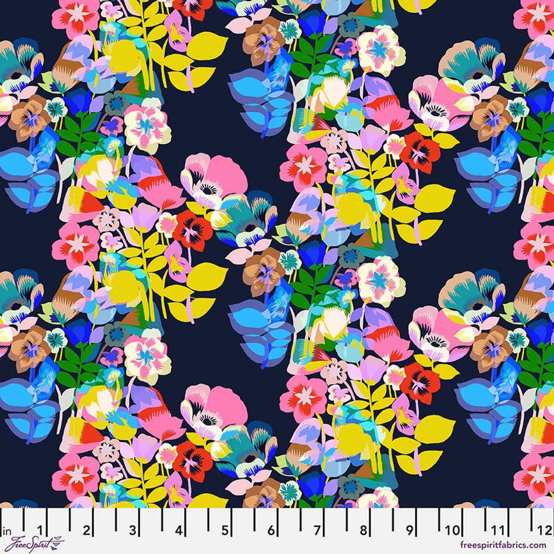 Plumeria, Night - Kitty Mccall, Vibrant Botanica, Quilt Fabric 100% ...