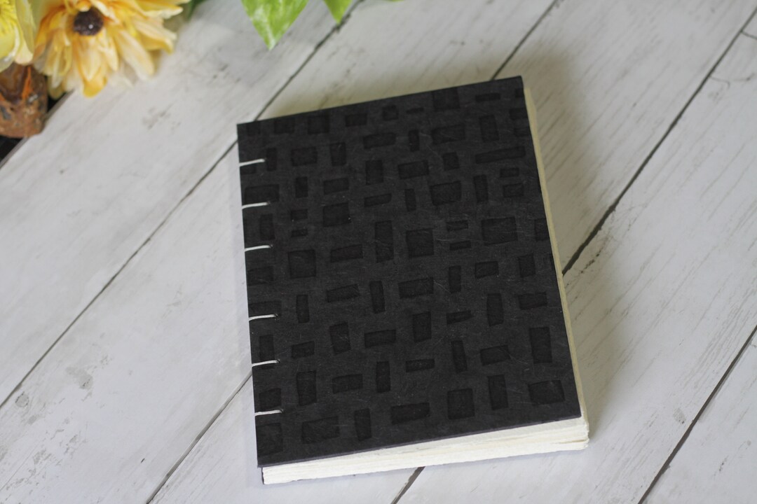Embossed Black, Handmade Watercolor Sketchbook Arches, Fabriano ...
