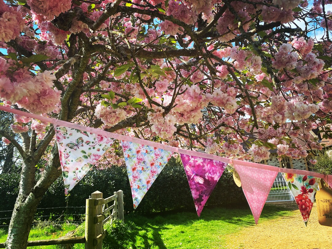 Butterflies & Dragonflies Pink Floral Spring Summer Cotton Fabric ...