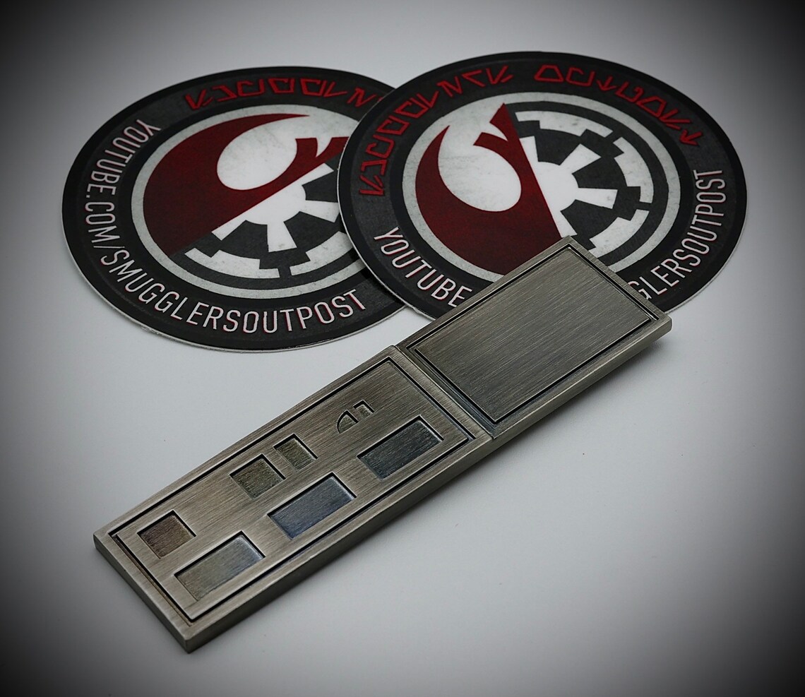 Galactic Credits - Double Sided Metal Replicas - AFAY Props & Replicas ...