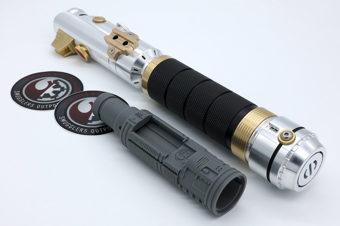 Starfall Sabers Legacy Chassis STL FILE - Print It Yourself - Digital ...