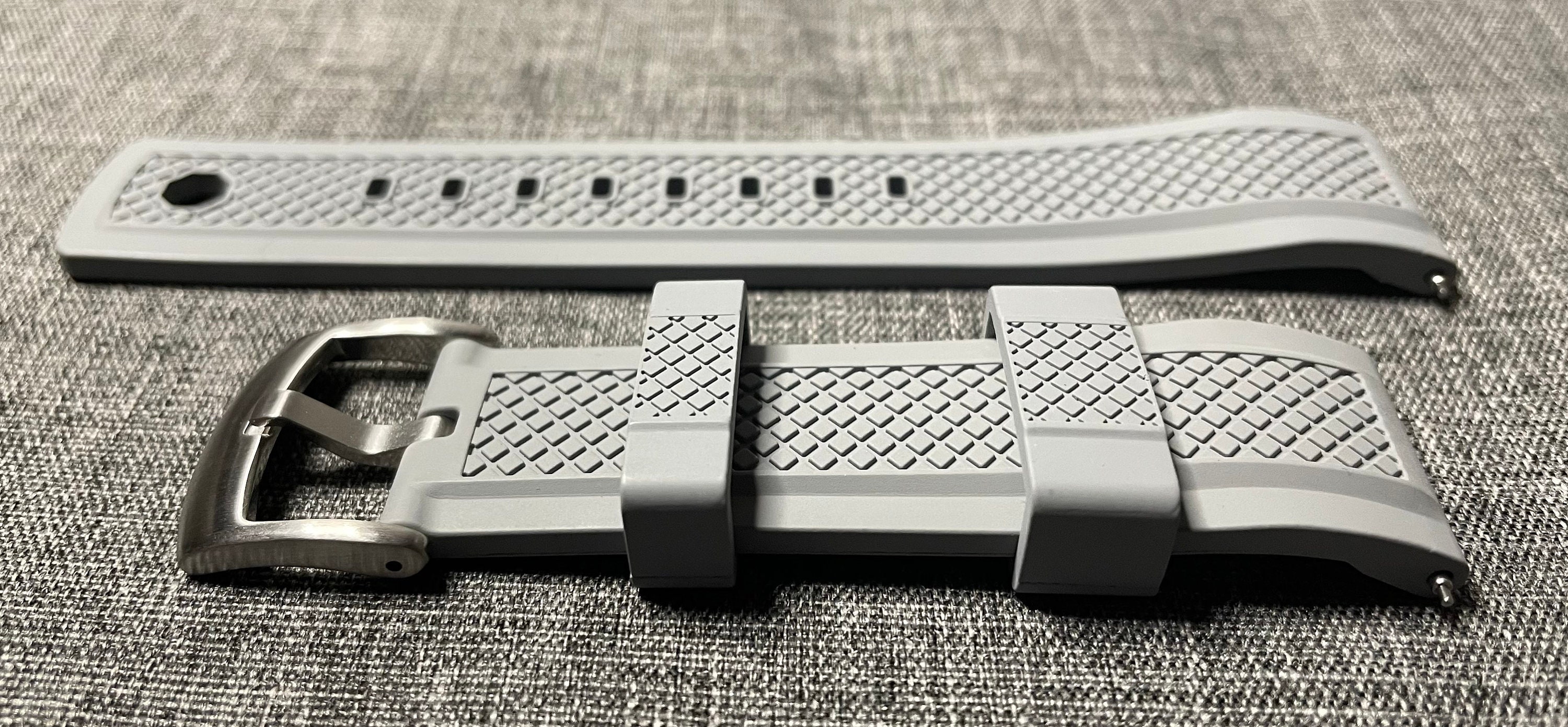 3rd Gen FKM Rubber Waffle Summit Strap / Grey / 20/22mm / | Etsy