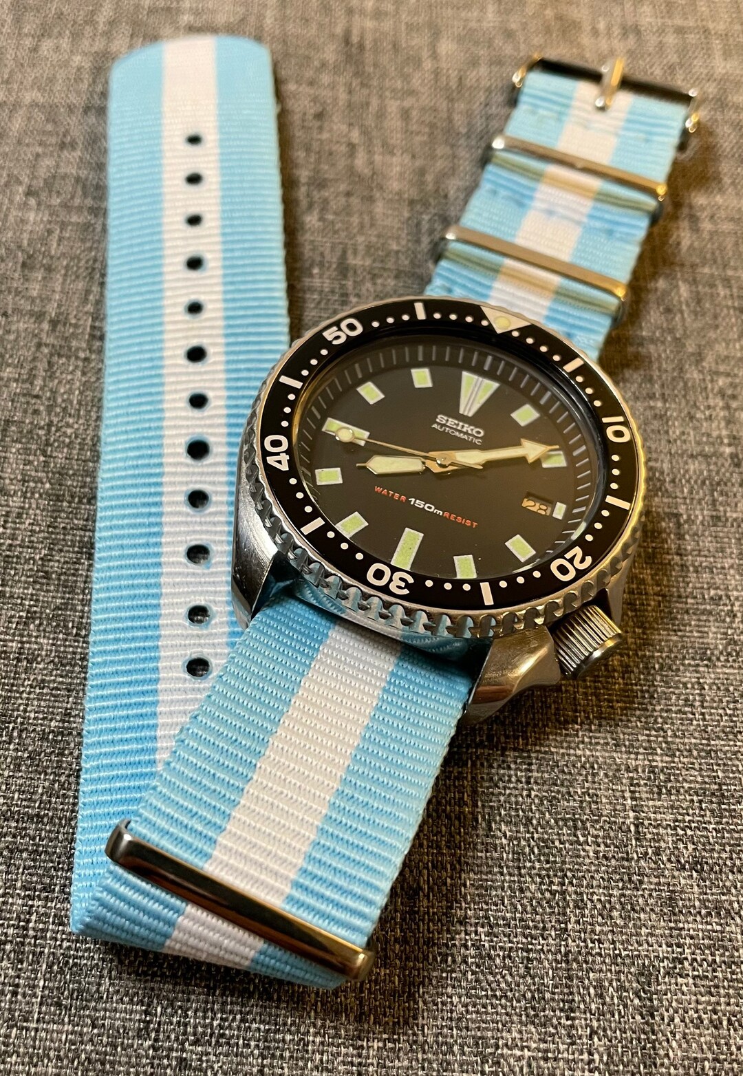 Basic Nylon Military Loop Watch Strap / Sky Blue White Stripe 20mm/22mm ...