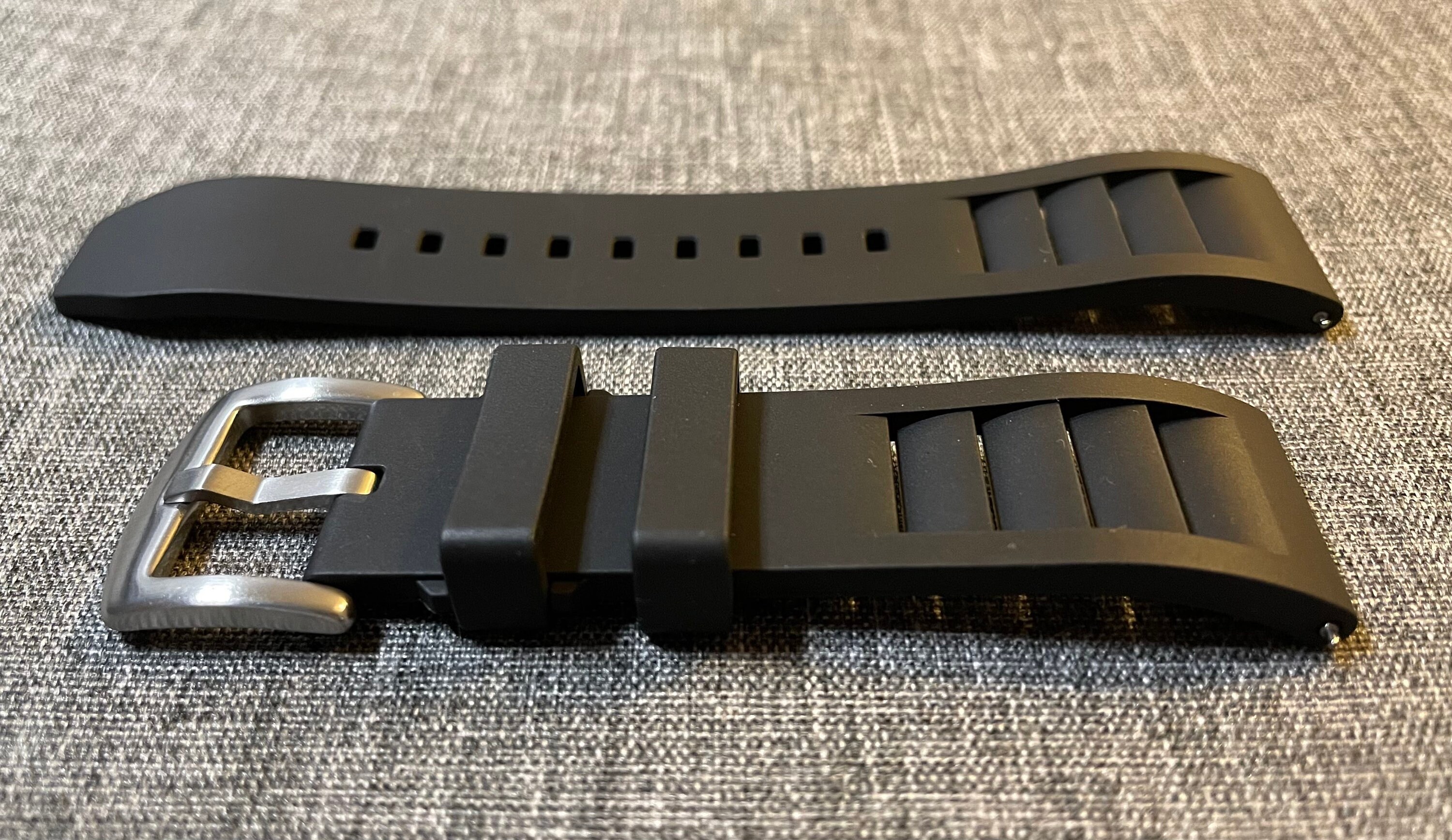 3rd Gen FKM Premium Rubber Ridge Design Watch Strap Black 20/22mm ...