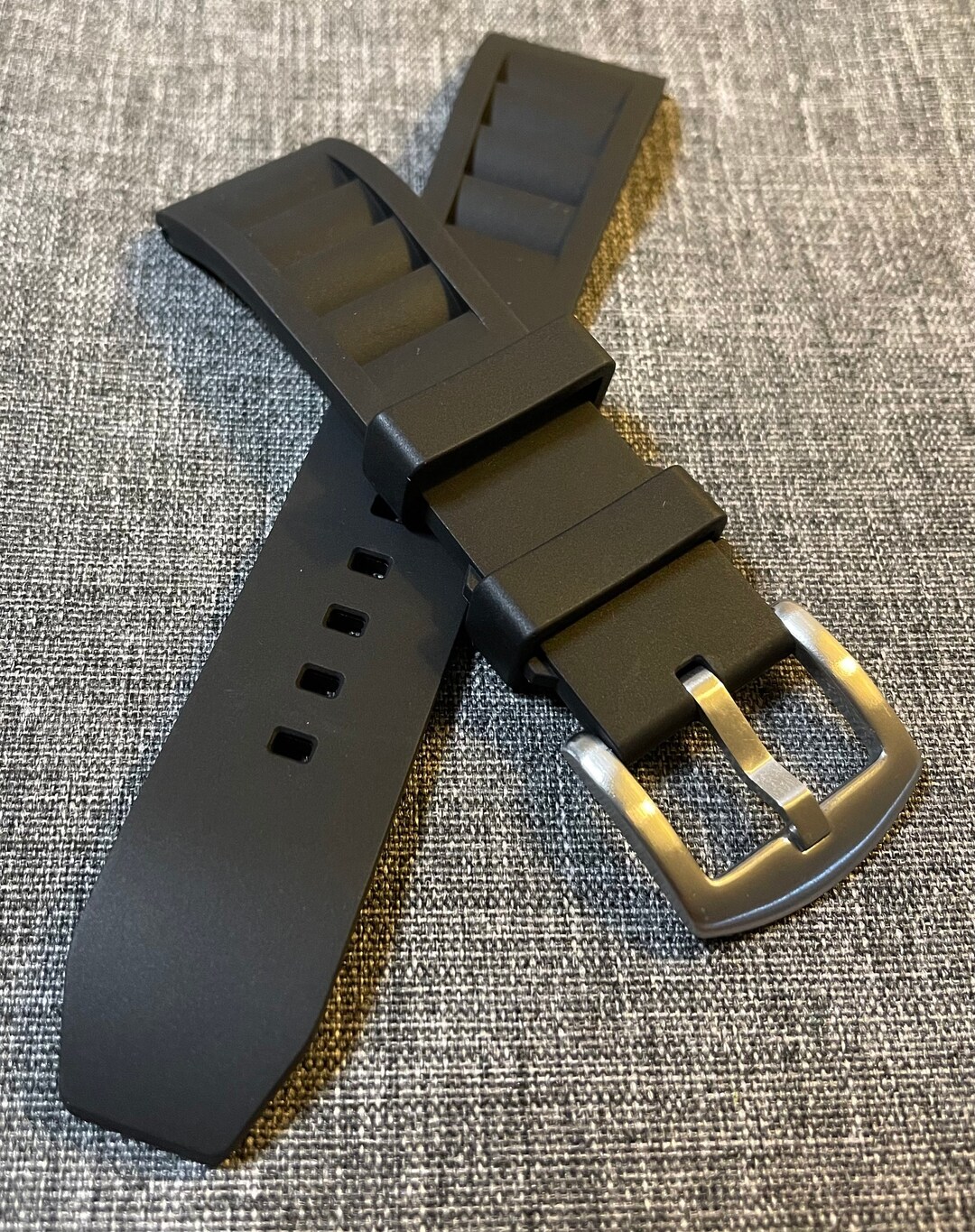 3rd Gen FKM Premium Rubber Ridge Design Watch Strap Black 20/22mm ...