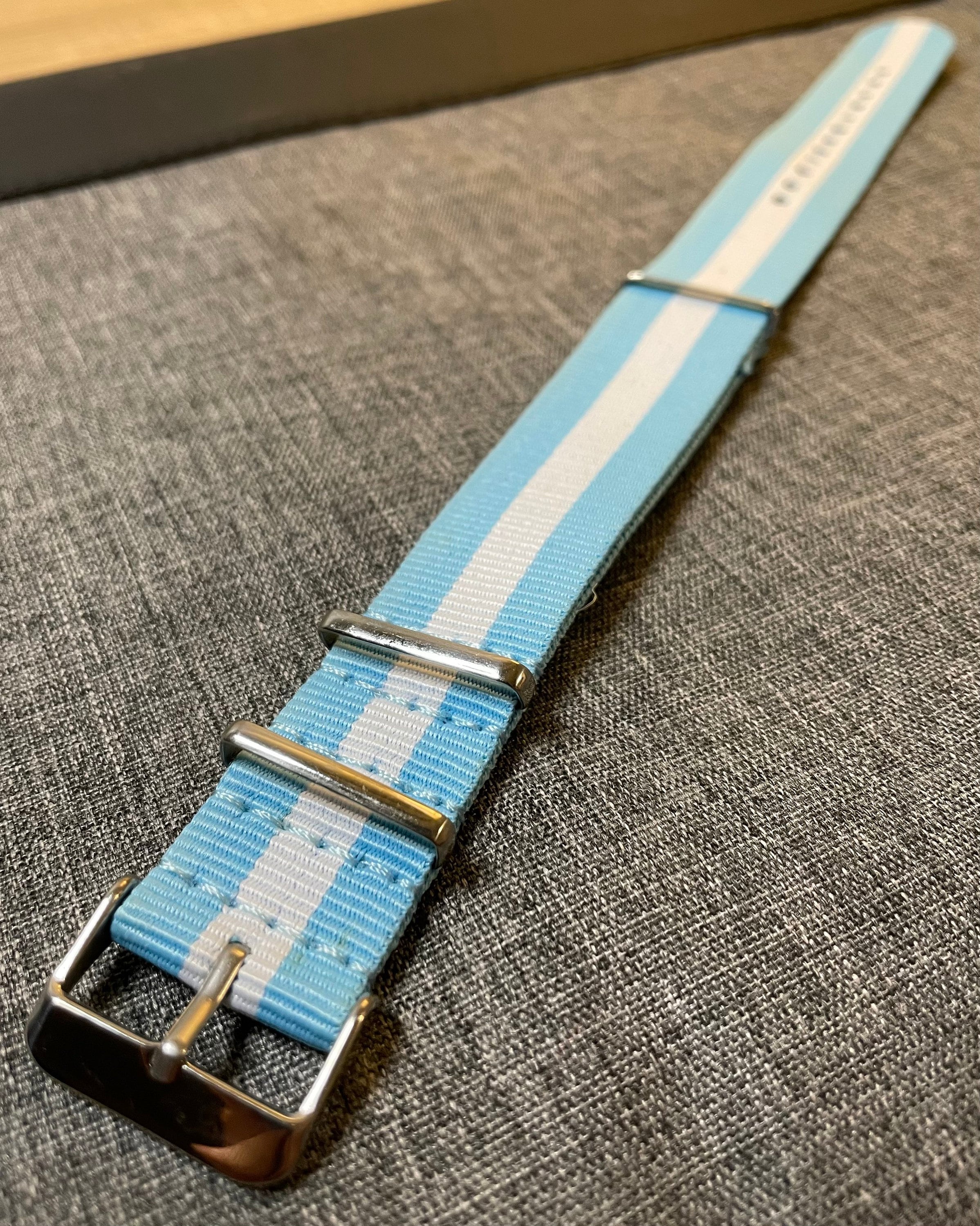 Basic Nylon Military Loop Watch Strap / Sky Blue White Stripe 20mm/22mm ...