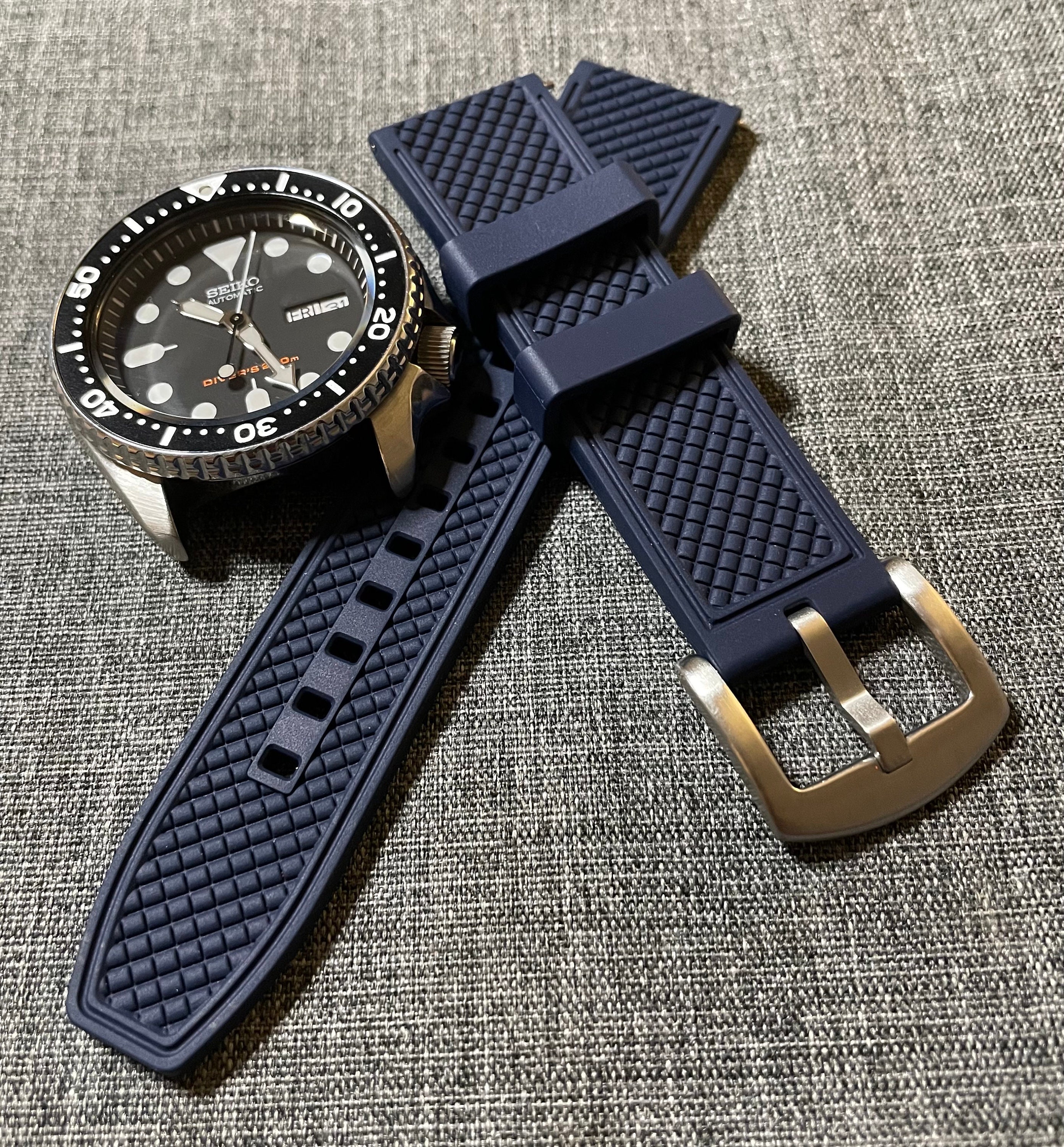 Premium FKM Rubber Sports Watch Strap - Navy Blue - 20/22mm - Tropical ...