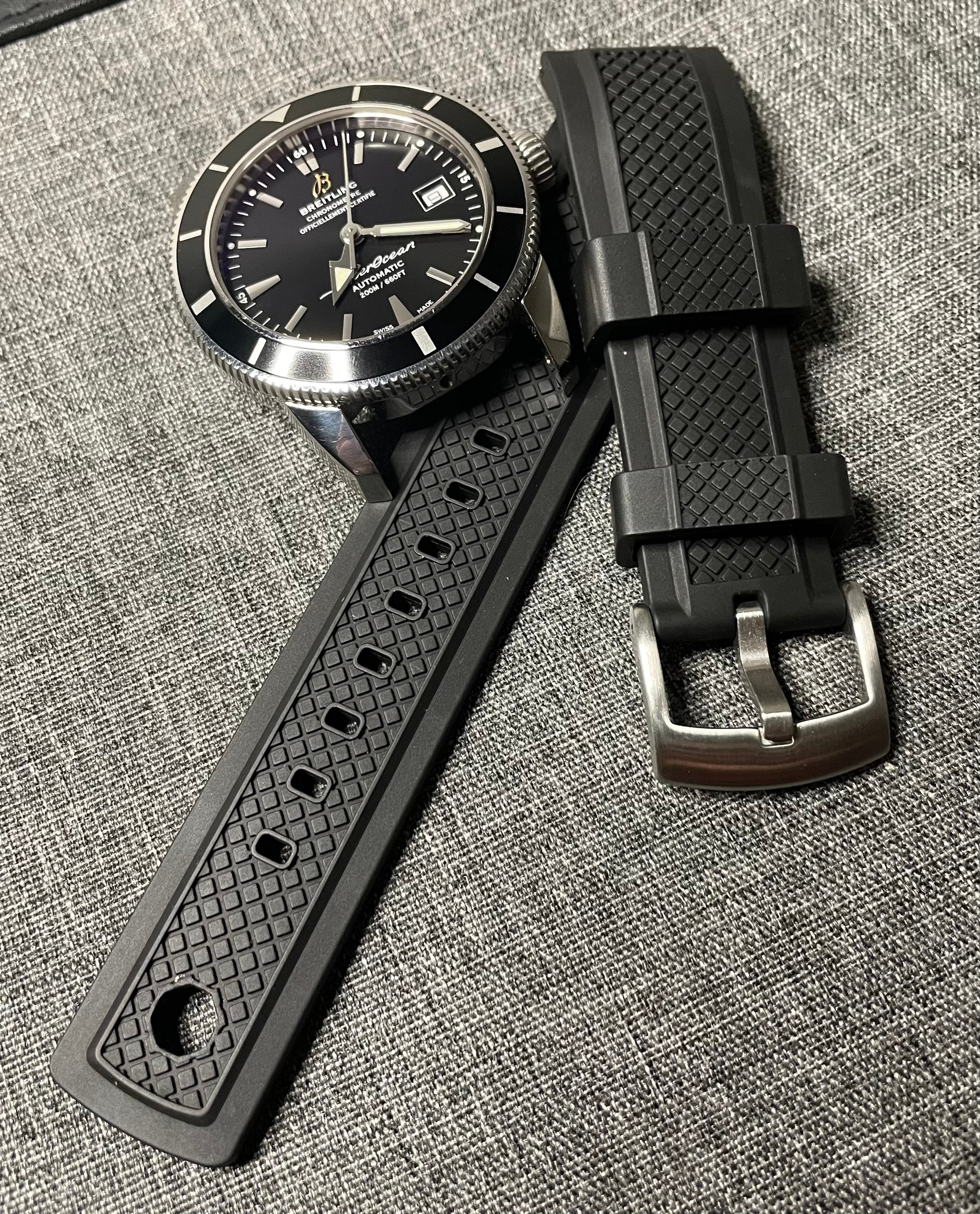 3rd Gen FKM Rubber Waffle Summit Strap / Black / 20/22mm / Strap Lock ...