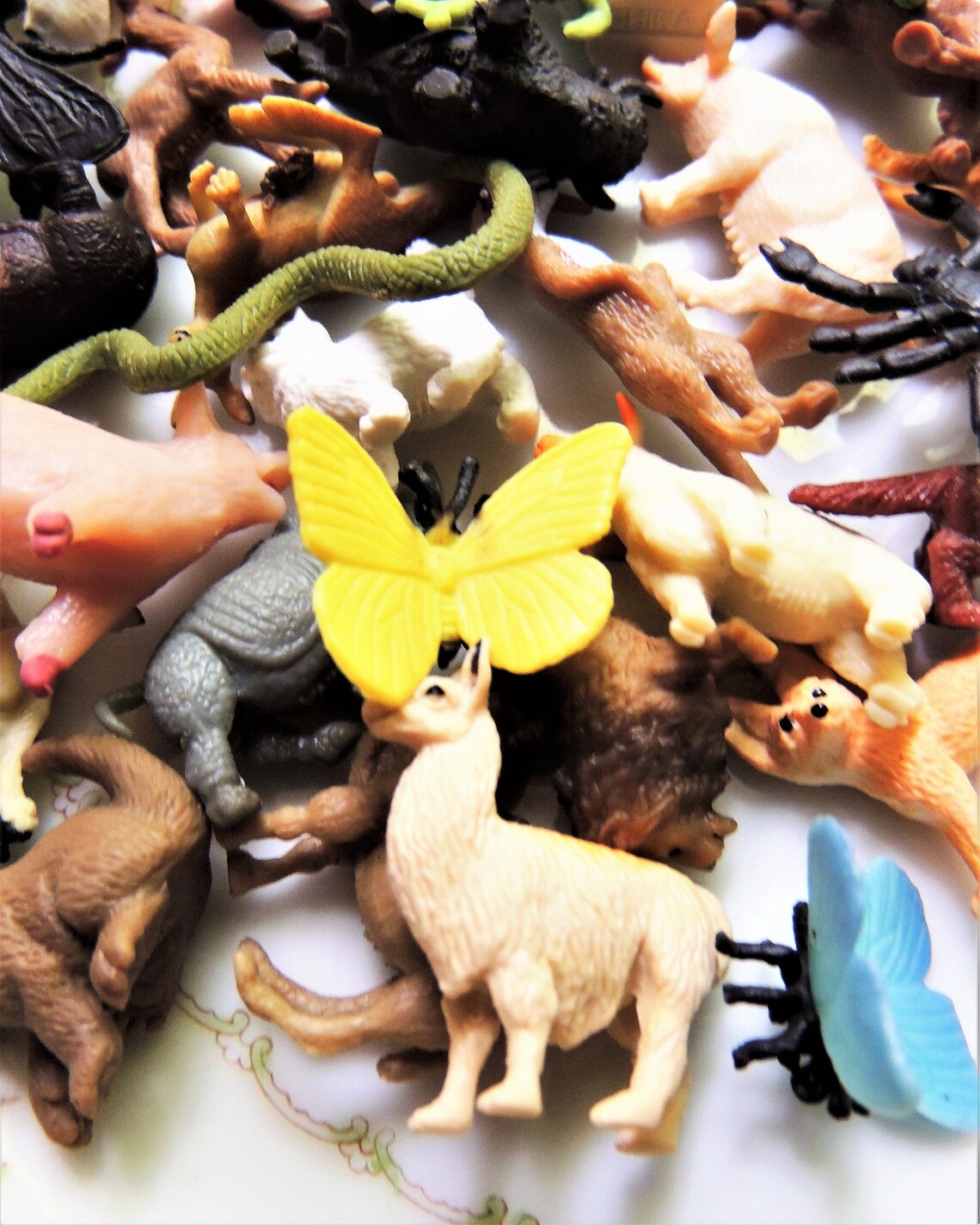 Random Assortment of Tiny Rubber Animals Etc. Figures Safari Ltd Good ...