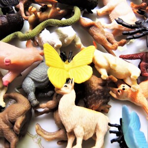 Random Assortment of Tiny Rubber Animals Etc. Figures Safari Ltd Good ...