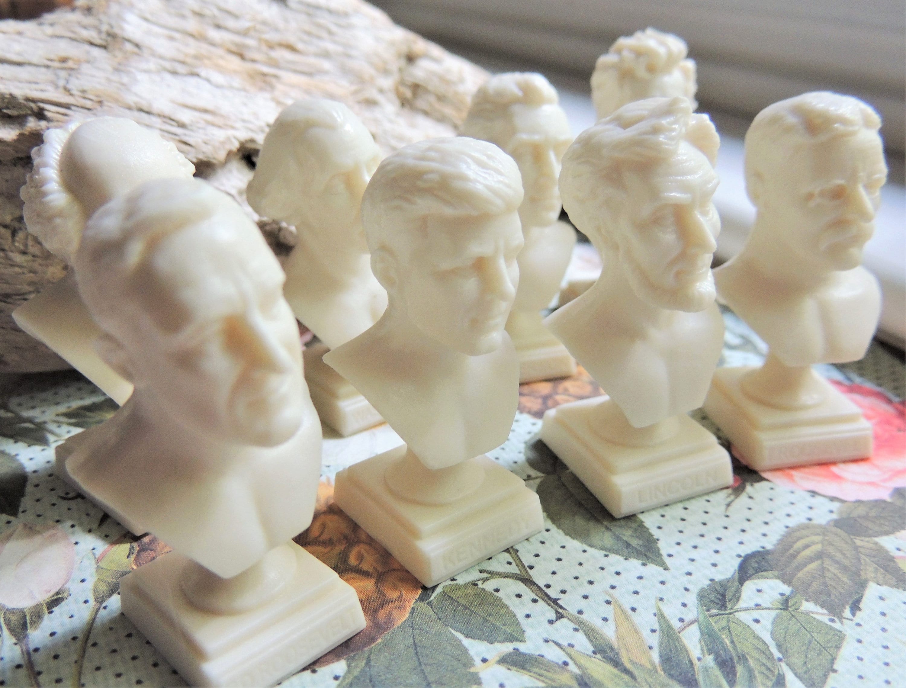 MINIATURE USA PRESIDENT Bust Figurine Figure Fairy Garden Dollhouse ...