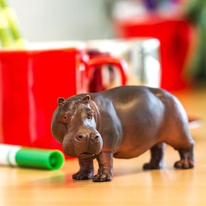 Hippo Figurine Hippopotamus Figure for Crafts Arts Plastic Animal Ideas ...
