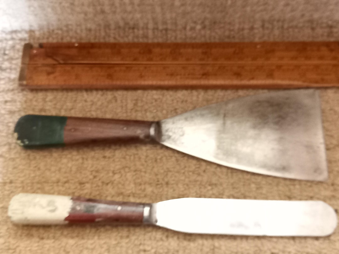 Vintage Pair of Paint Scrapers in Good Used Condition Ready for Work or ...