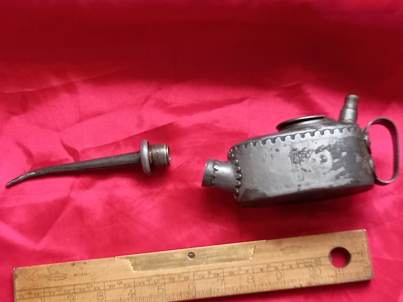 Antique Kayes of Leeds Oil Can Oiler: Pie Crust Edge, Detachable Nozzle ...