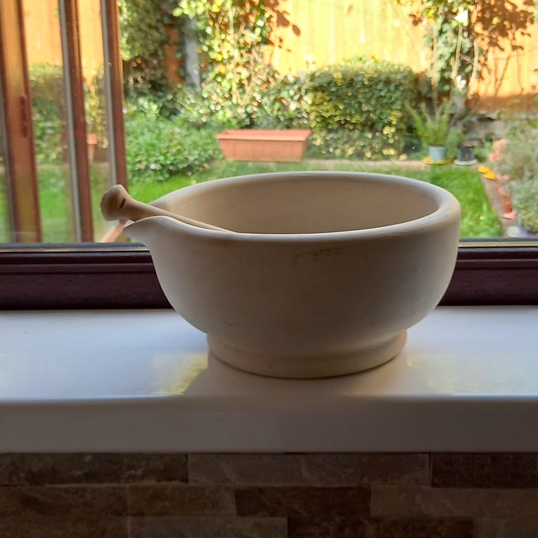 Vintage Motar and Pestlol 10"inch( 25mm)4 "1/2 High Weight Nearly 4 Kg ...