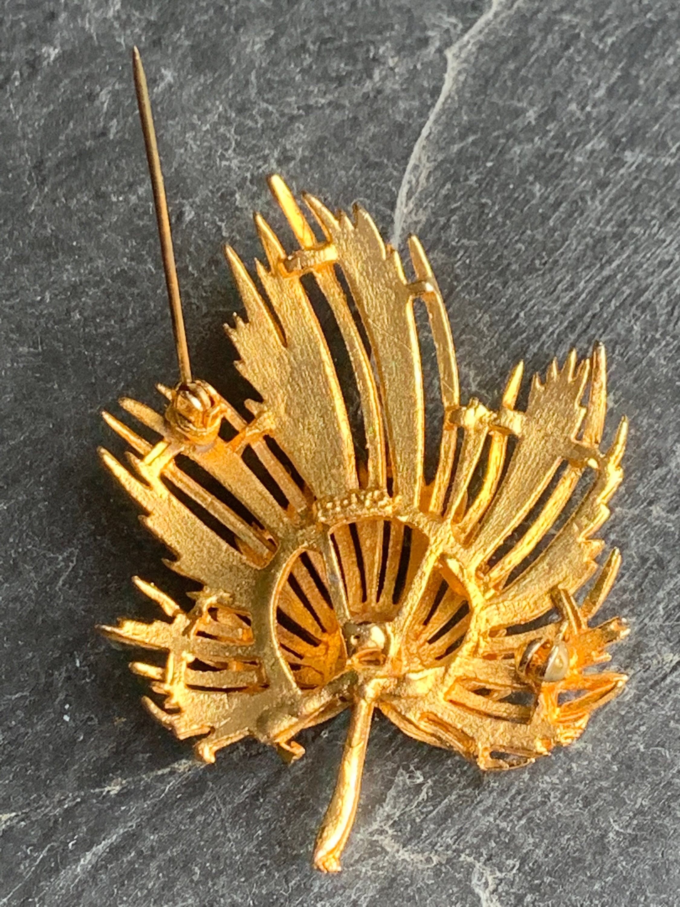 Capri Signed Gold Vintage Brooch - Etsy