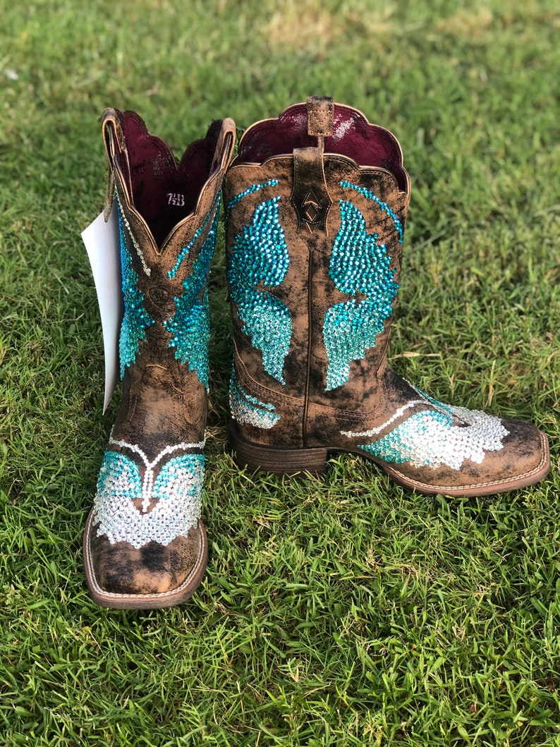 Custom Cowboy Boots Encrusted With Swarovski Crystals or Glass Crystals ...