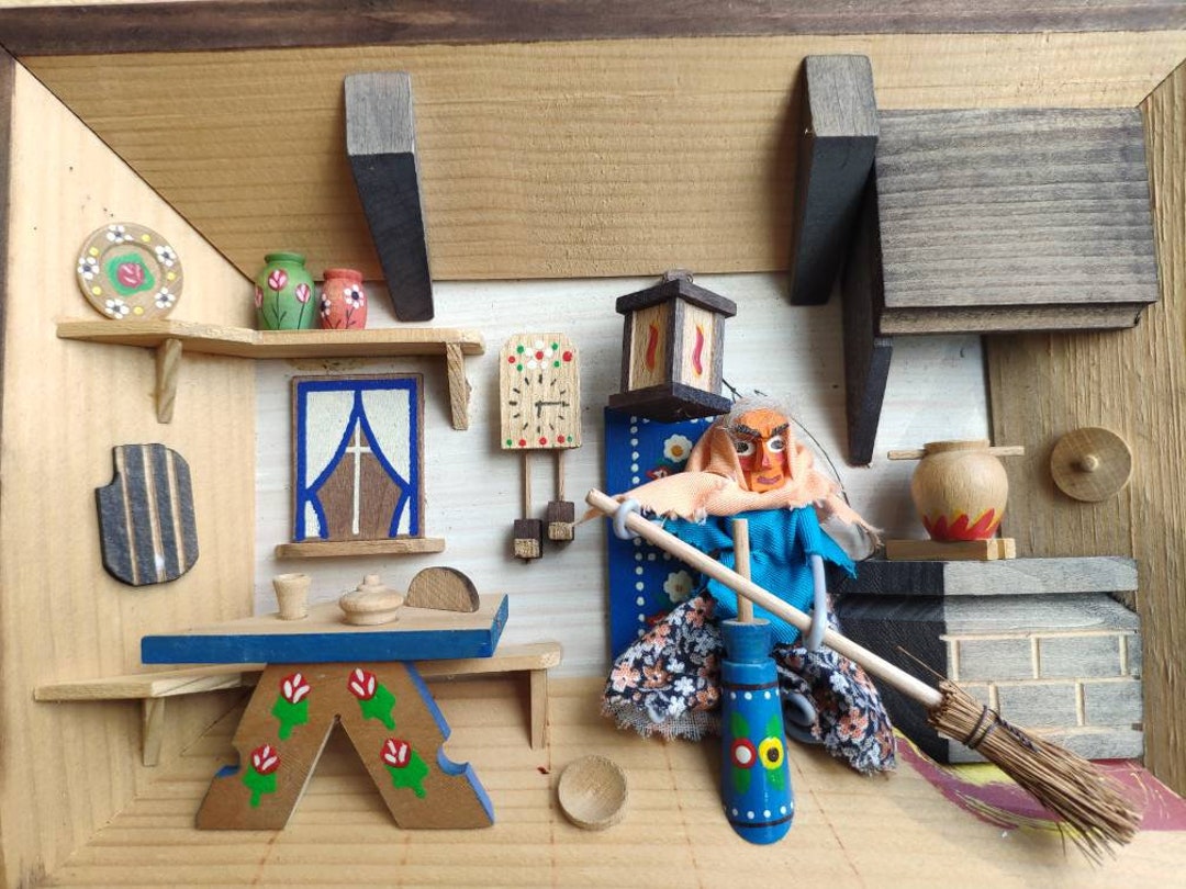Vintage German Erzgebirge Diorama or 3d Mini Wooden Wall Hanging With a ...