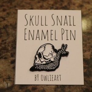 Skull Snail Enamel Pin Skull Pin Snail Pin Enamel Collectable Pin ...