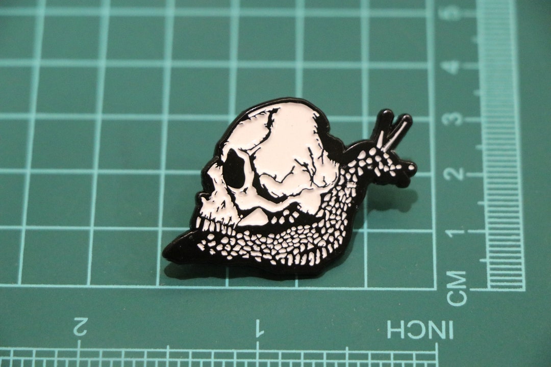 Skull Snail Enamel Pin Skull Pin Snail Pin Enamel Collectable Pin ...