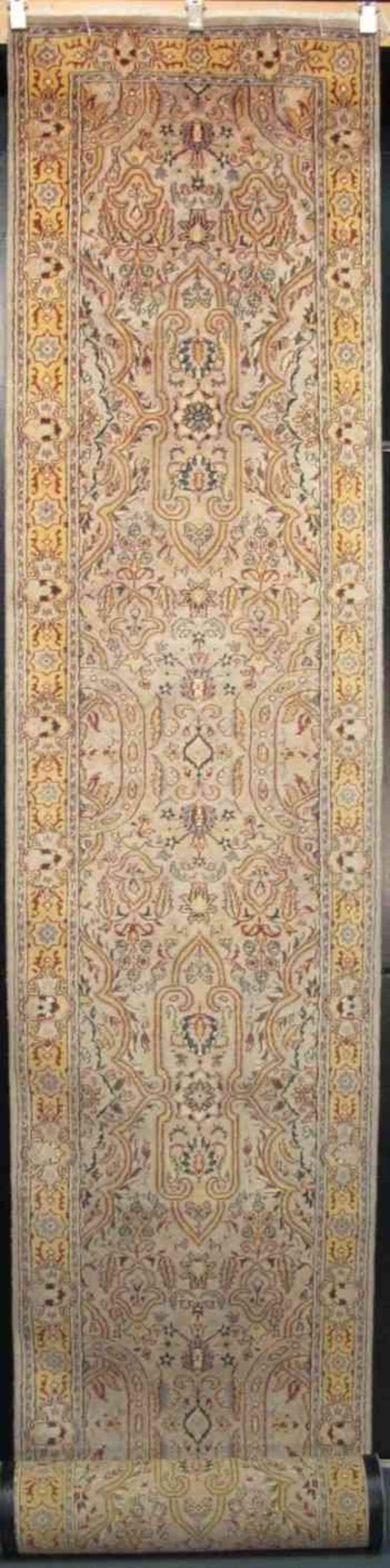 William Morris Runner Rug | 20'6" X 2'7" | Genuine Hand-knotted Rug ...