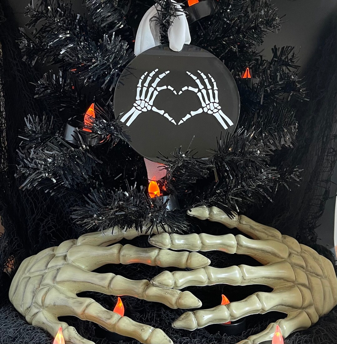 Skeleton Heart Hands Halloween Ornament - Etsy
