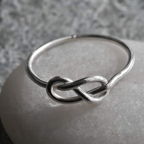 Figure 8 Knot Ring - Etsy
