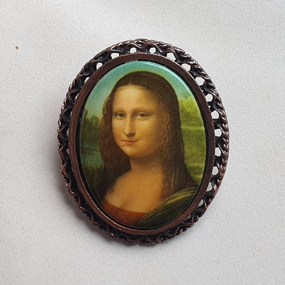 Classic Vintage Porcelain Mona Lisa Brooch Pendant; S… - Gem