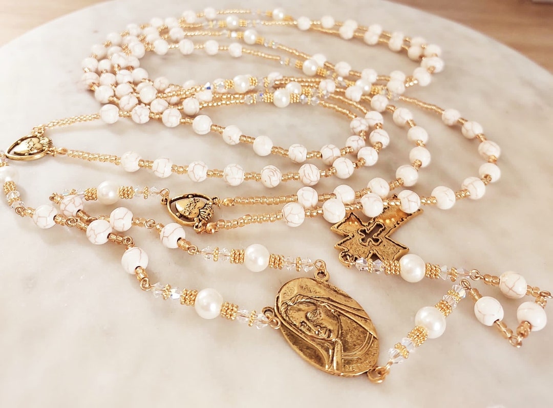 Lasso Wedding Rosary: Cream Pearls, Swarovski Crystals Bridal Rosary - Etsy