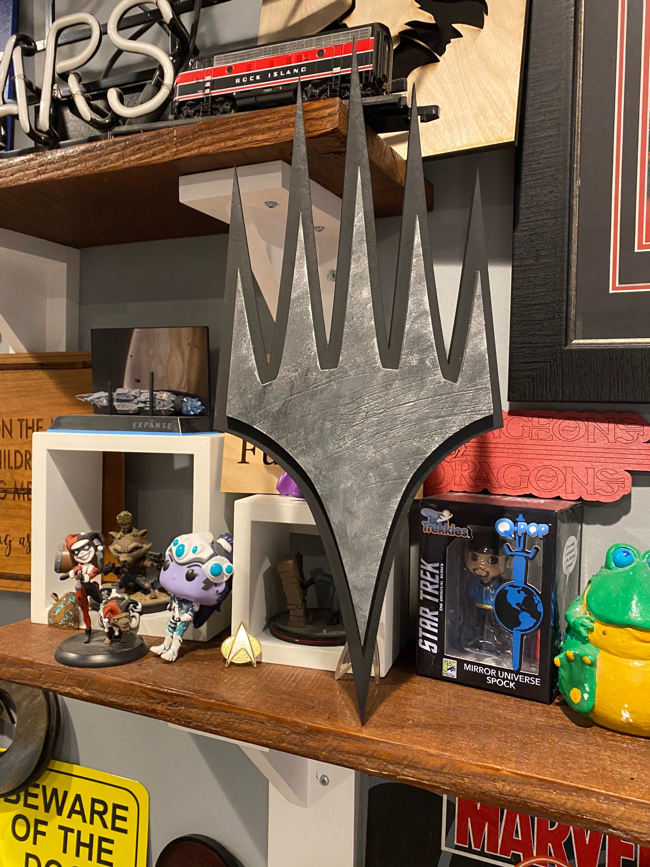 Planeswalker Rusted Emblem Magic the Gathering Mtg Geek Gift - Etsy