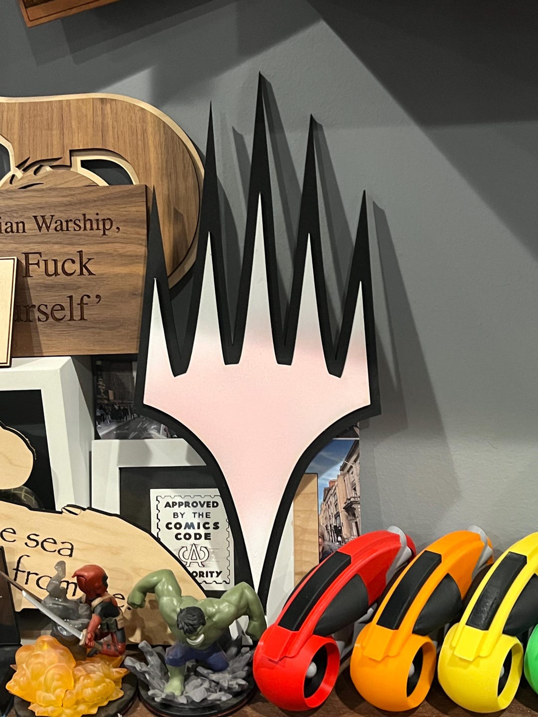 PINK3 Unique Artwork Planeswalker Emblem Magic the Gathering Mtg Geek ...