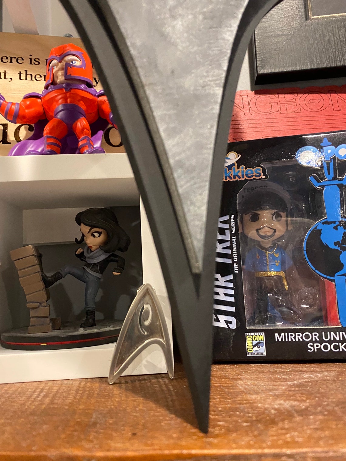 Planeswalker Rusted Emblem Magic the Gathering Mtg Geek Gift - Etsy