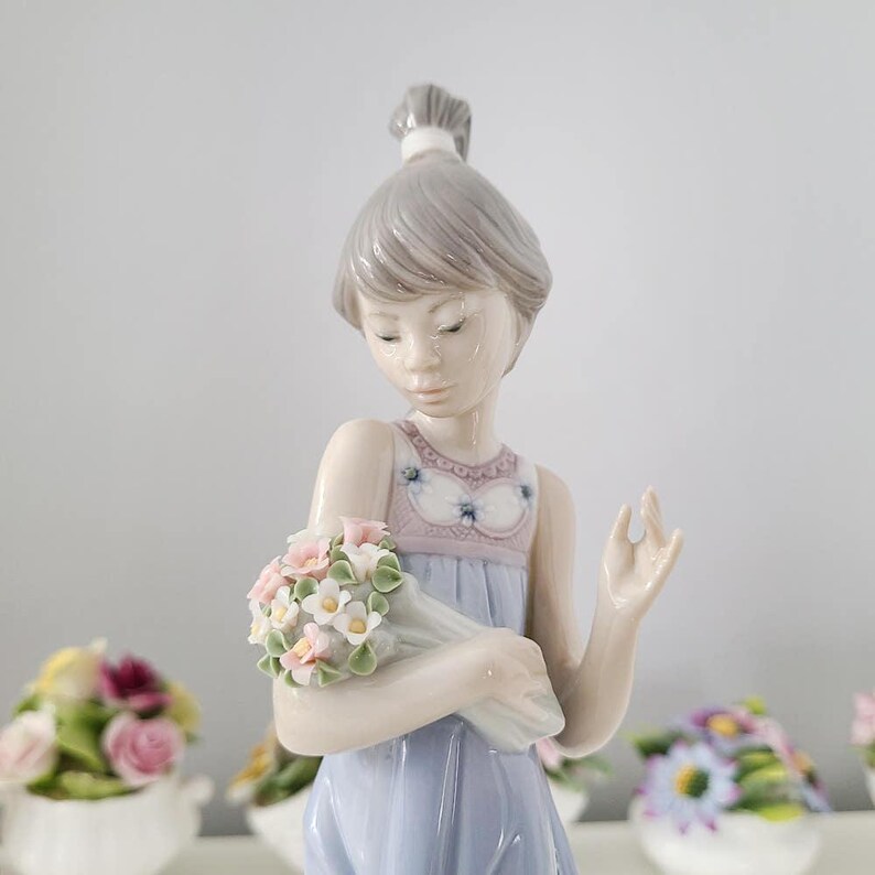 Lladro #5604 Spring Token Figurine - Made in Spain - Etsy
