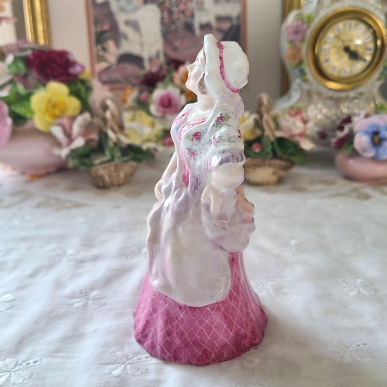 Crown Staffordshire Mrs. Bardell Figurine (minor Crazing) - England - Etsy