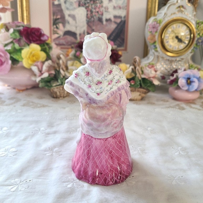 Crown Staffordshire Mrs. Bardell Figurine (minor Crazing) - England - Etsy