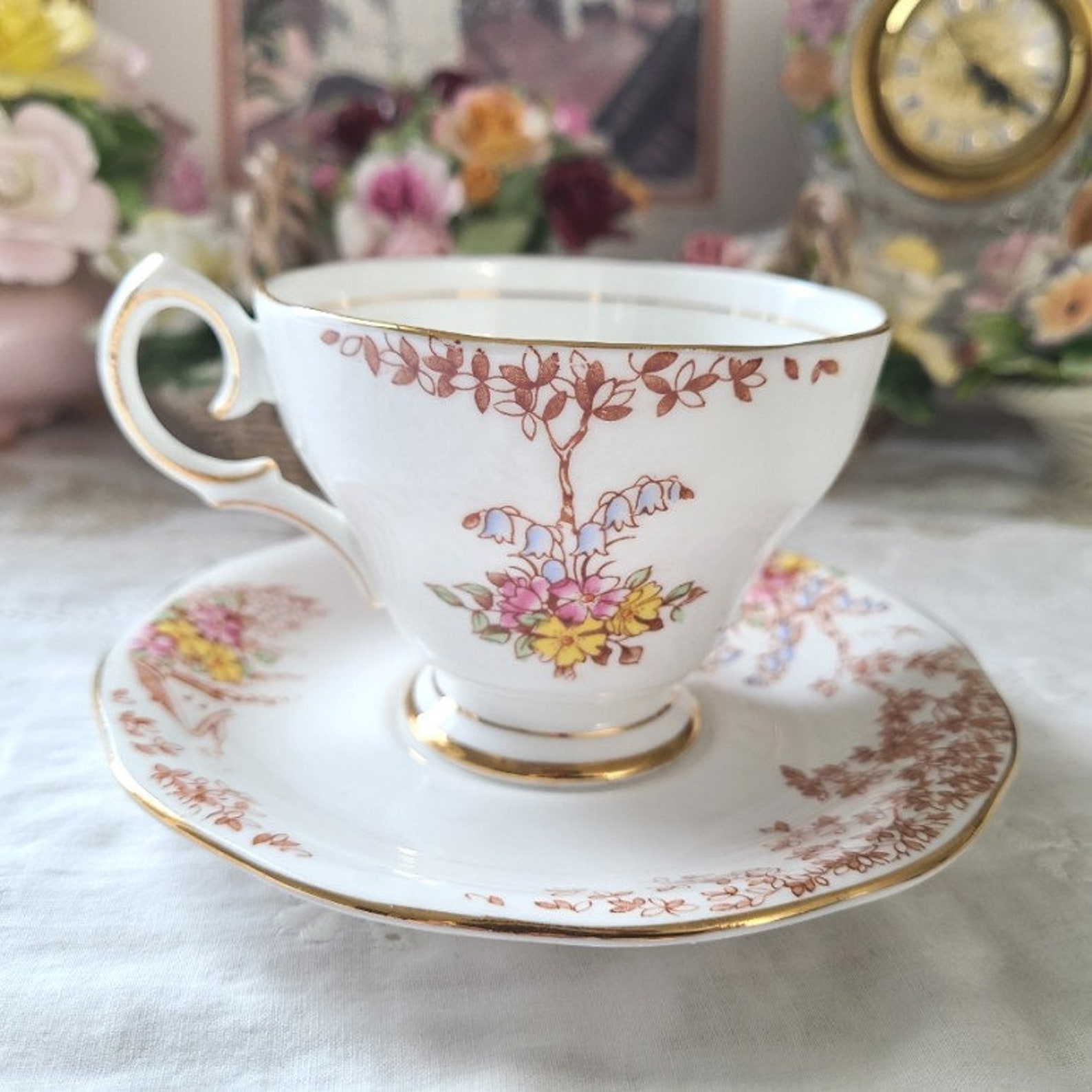 Bell China Hand-painted Floral Pattern Cup and Saucer Set (crazing ...