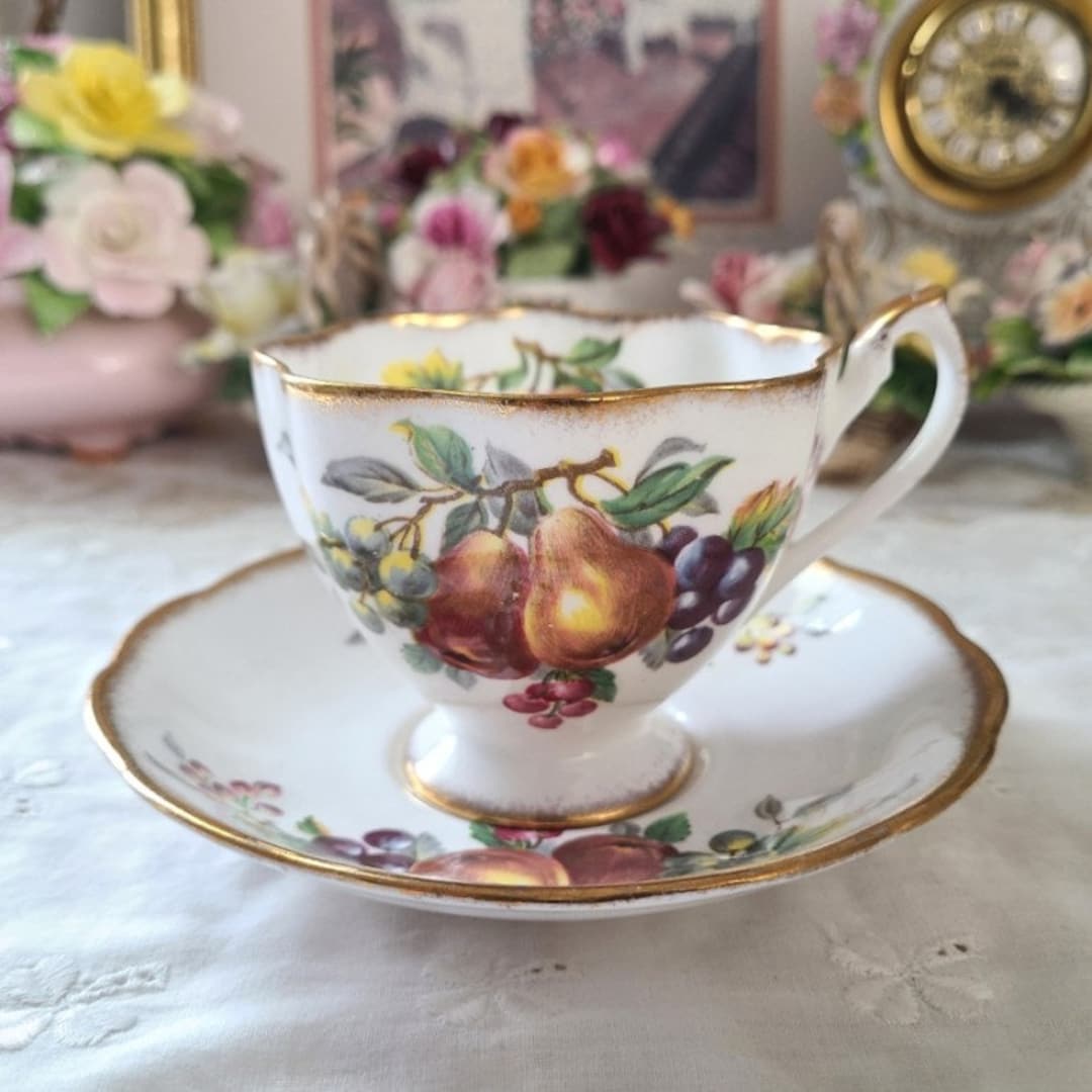 Queen Anne Fruit Series Fine Bone China Tea Cup and Saucer Set / Grape ...