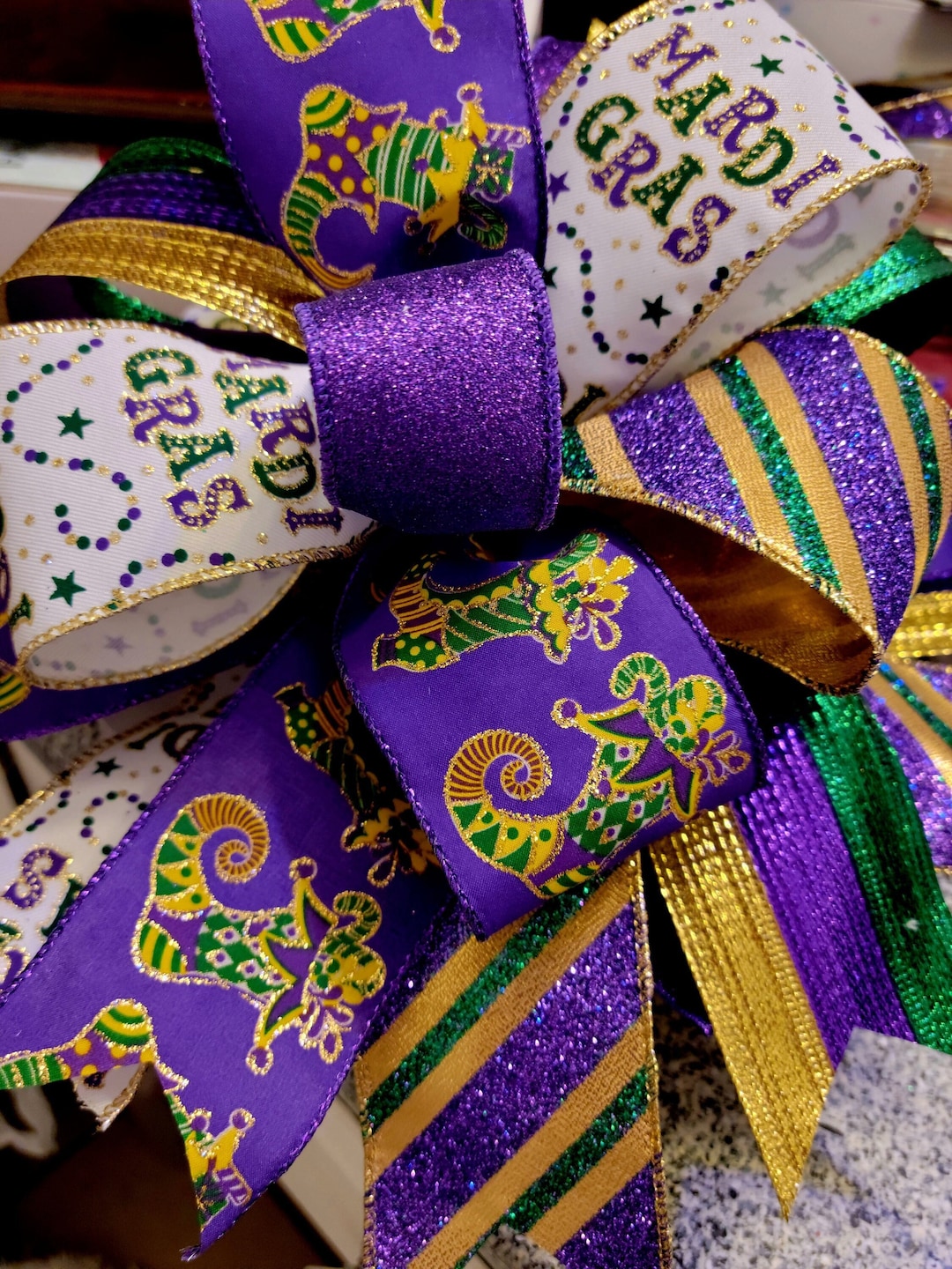 Whimsical Mardi Gras Bow, Jester Mardi Gras Wreath Bow, Purple Green ...