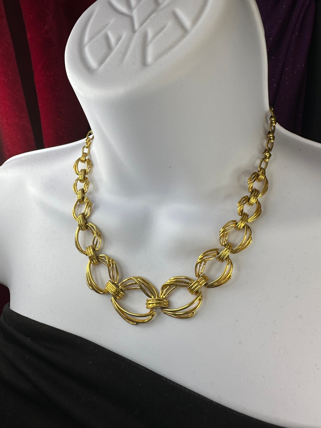 Vintage Butler FAC Gold Coloured Necklace - Etsy