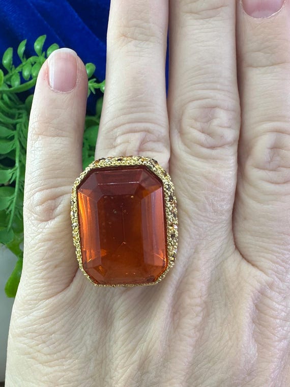 Vintage Kenneth Jay Lane statement ring with large or… - Gem