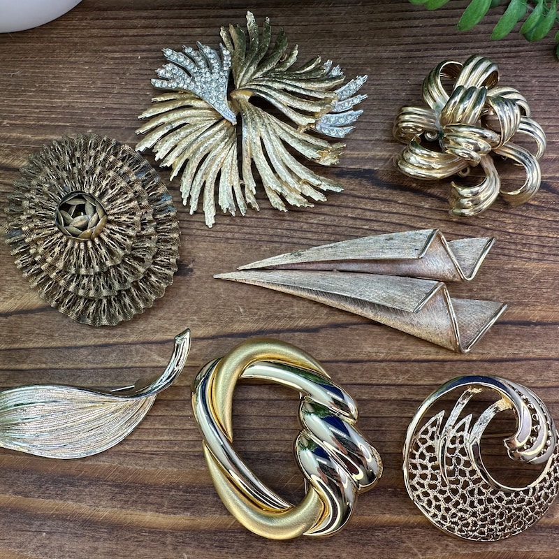 Butler Brooch - Etsy