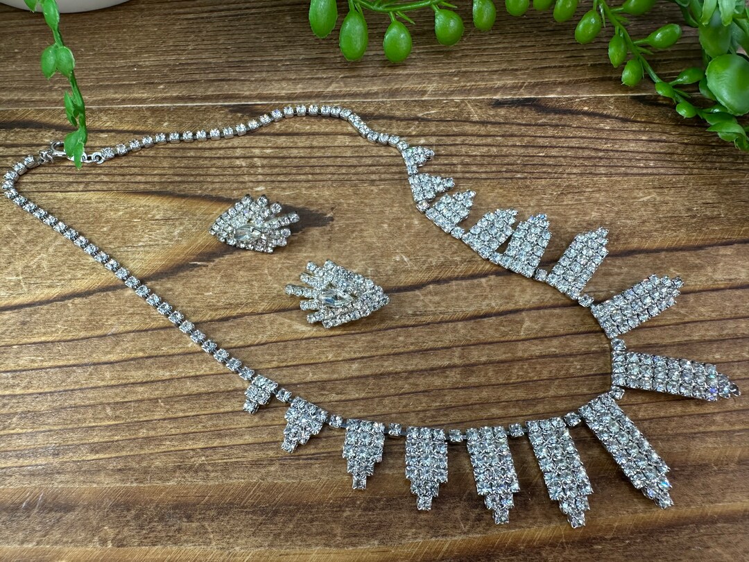 Vintage Clear Rhinestone Necklace and Earrings in Silver Coloured ...