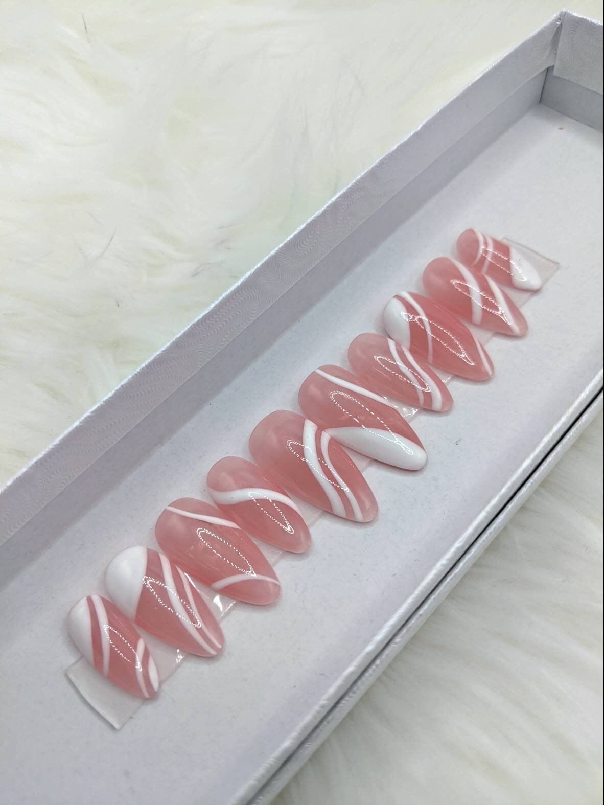 Made to Order With Custom Nail Sizing Sweet Lady Set - Etsy