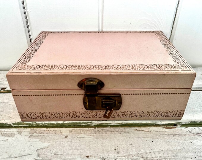 Vintage Mid-century Locking Jewelry Box - Light Pink and Gold With ...